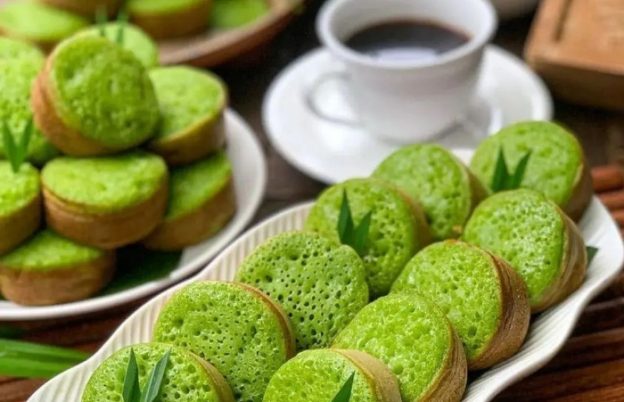 Bingung Mau Buat Kue Lebaran, Coba Resep Bika Ambon Pandan - Warta Zone